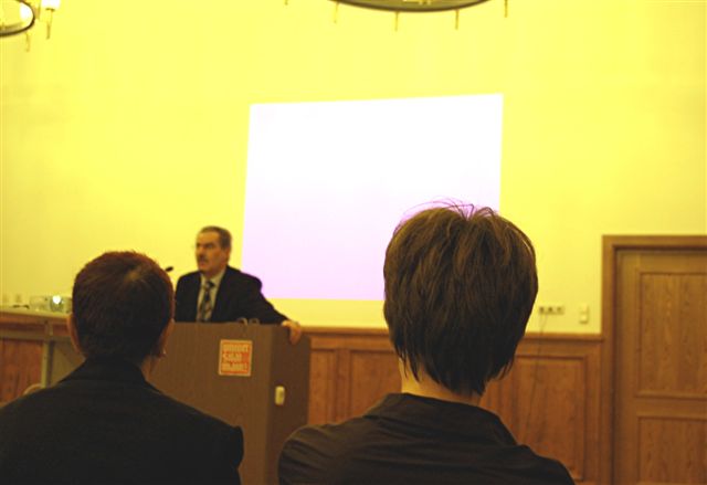 Photos of Prof. Spivak’s Speech | Center for Intercultural Studies