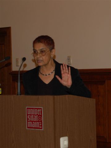 Photos of Prof. Spivak’s Speech | Center for Intercultural Studies